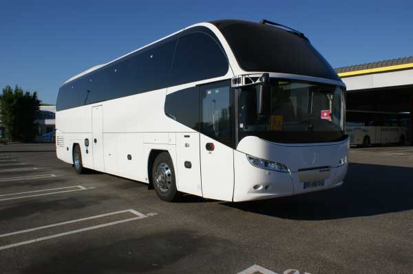 FAURE SAVOIE - 100% FAURE Transport | Navettes skis et autocars